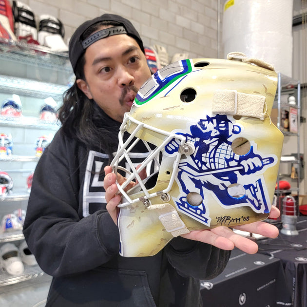 BREAKING: ROBERTO LUONGO Worn Goalie Mask 2008 Vancouver Canucks Marle ...