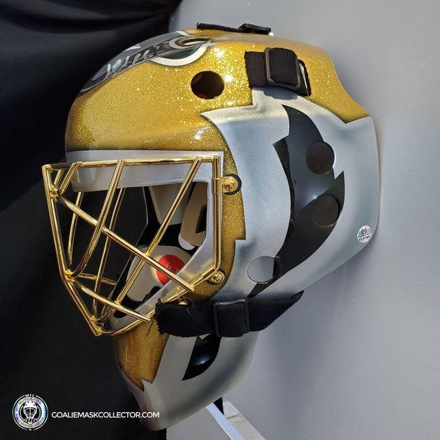 DISPLAY & ACCESSORIES – Goalie Mask Collector