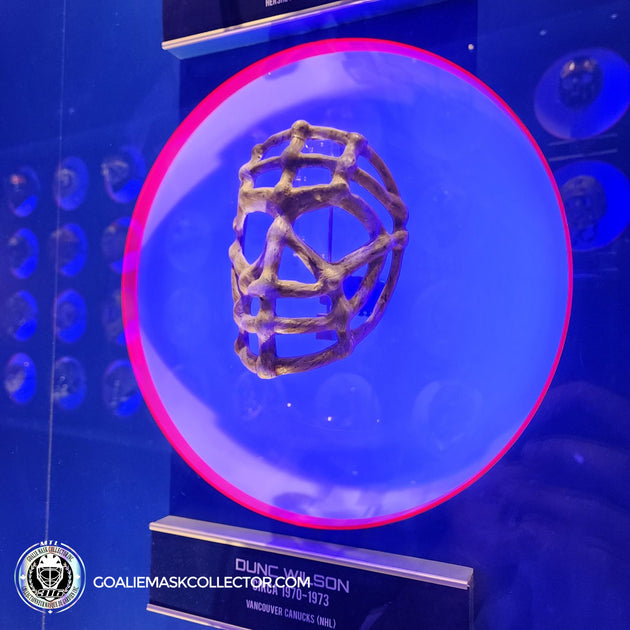 Dunc Wilson Goalie Mask Vancouver Canucks 1970/73 - HHOF Hockey Hall o ...