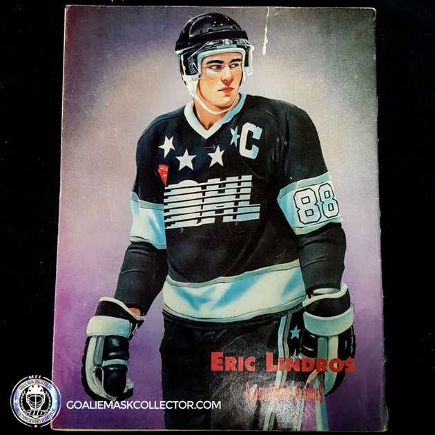 Patrick Roy Signed Le Collectionneur De Cartes Magazine – Goalie Mask ...